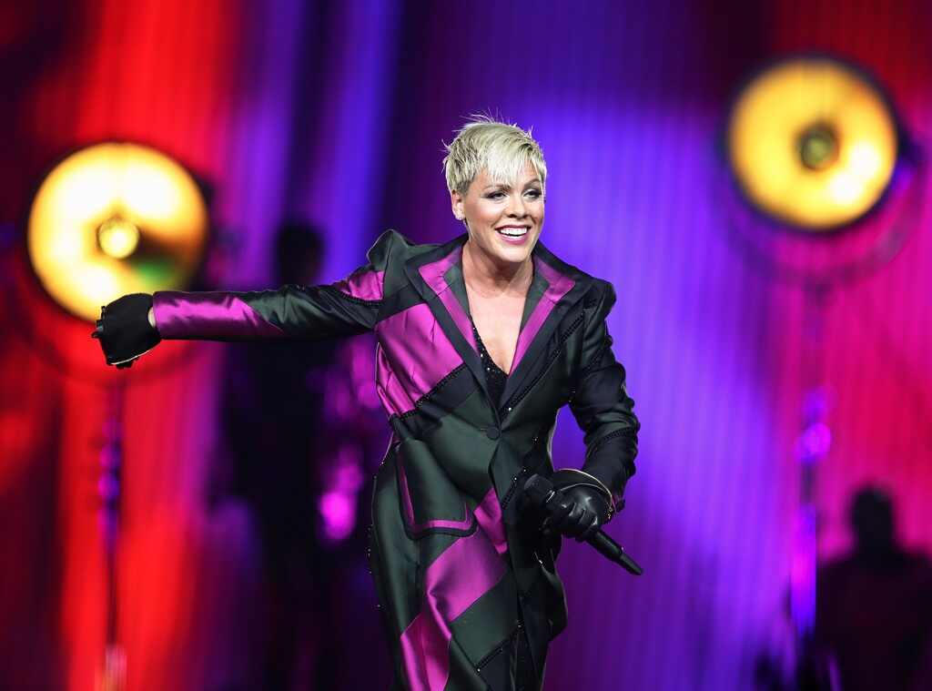 Pink Mourns Her Father's Death With Touching Tribute - Nasim Word